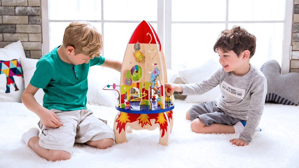 Choosing the Perfect Kids' Play Equipment as a Christmas Gift ...
